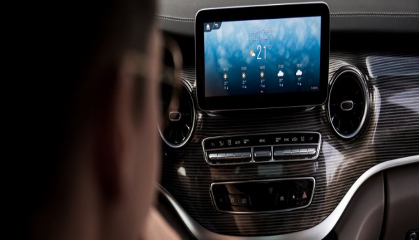 Mercedes-Benz new E-Class features next-generation driving assistance ...